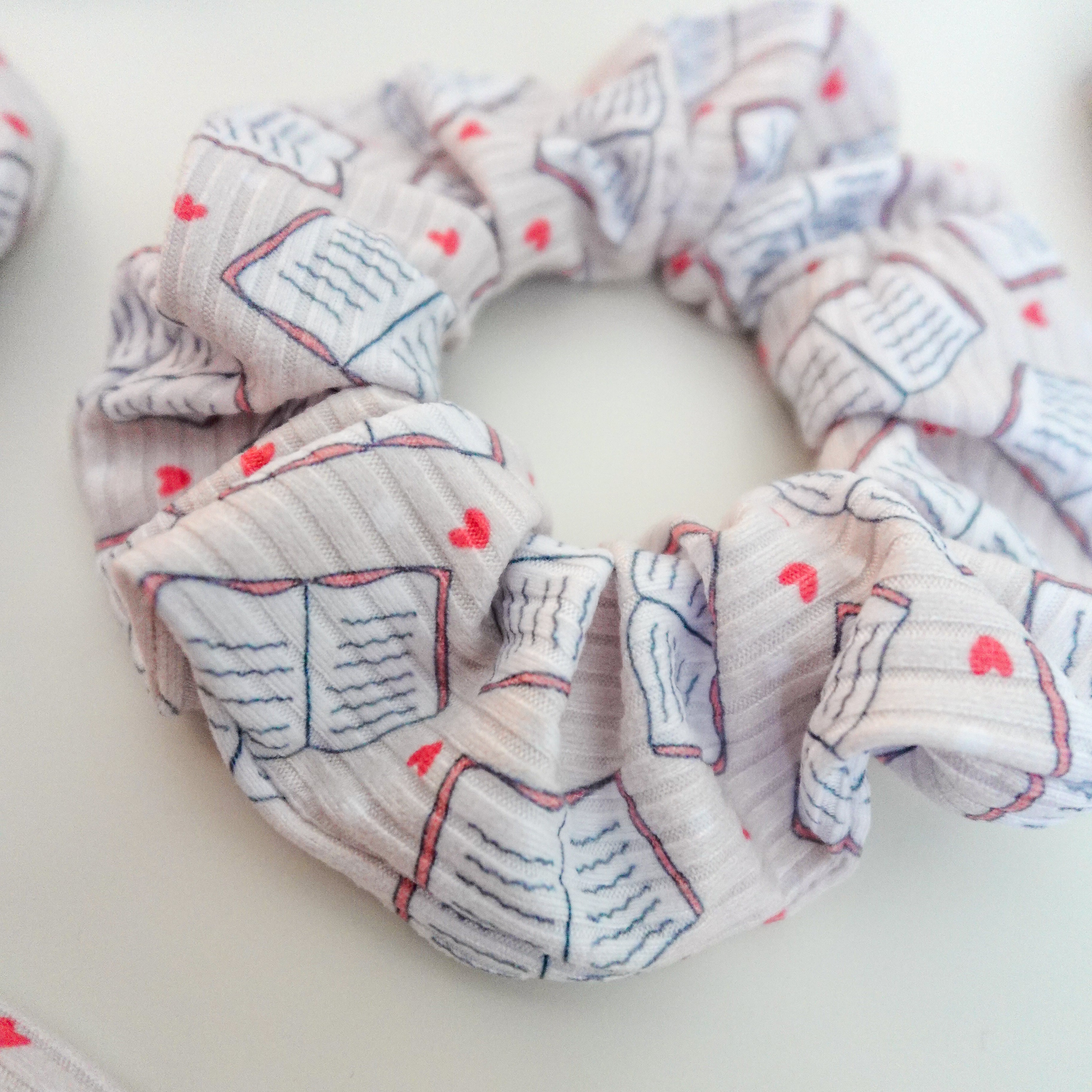 By Nox: Handmade hair accessories and other accessories